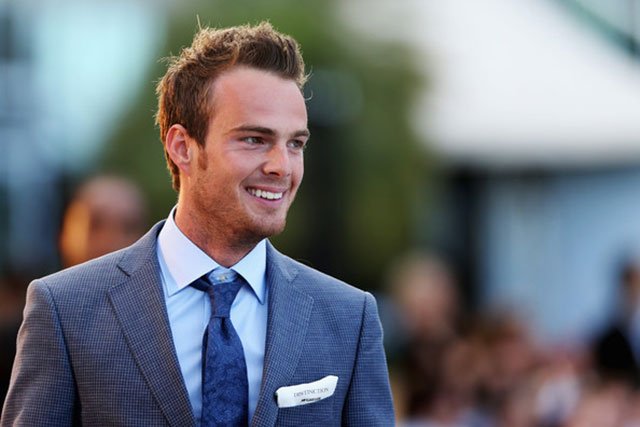 史上最帅的F1赛车手Top 6！明明可以靠脸，却偏偏要靠实力！