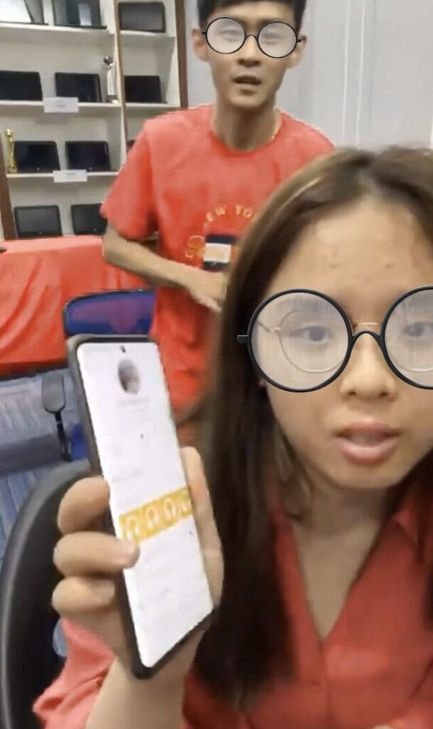 网友揭穿Adeline两姐妹的所作所为！亲戚不借钱，他们在直播大话连篇！