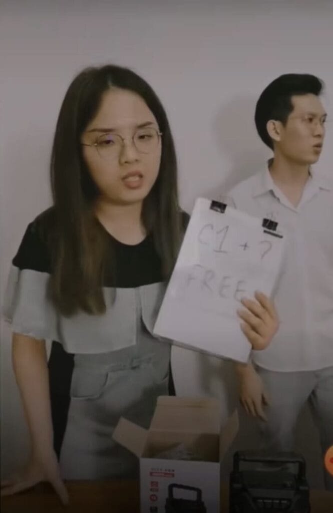 Alice和Adeline内讧，姐姐直播踩场大发癫！网友：新剧本出现了！